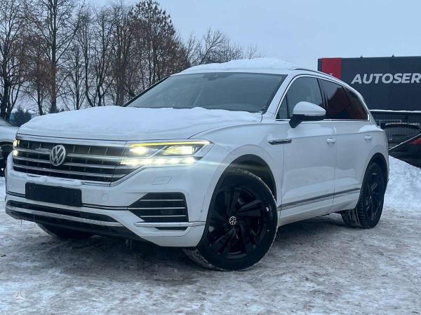 Balts Volkswagen Touareg 2018 Kauņa, ar dzinēja tilpumu 3.00 L un nobraukumu 339 tūkst. km par 24500 €, foto 1 vietnē AUTOMOTO.COM.LV