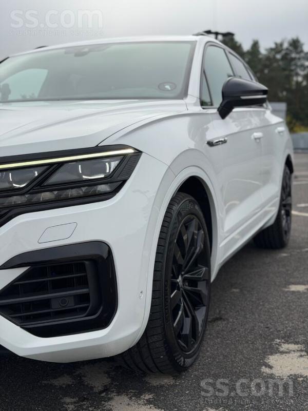 Volkswagen Touareg 2019 Rīga vietnē Balts Volkswagen Touareg 2019 Rīga, ar dzinēja tilpumu 3.00 L un nobraukumu 204 tūkst. km par 34900 €, foto 5 vietnē AUTOMOTO.COM.LV