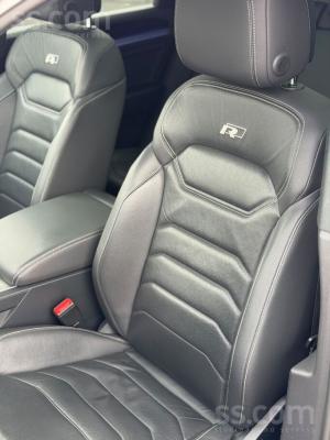 White Volkswagen Touareg 2019 in Riga, with an engine capacity of 3.00 L and mileage of 204 thousand km for 34900 €, photo 24 on AUTOMOTO.COM.LV