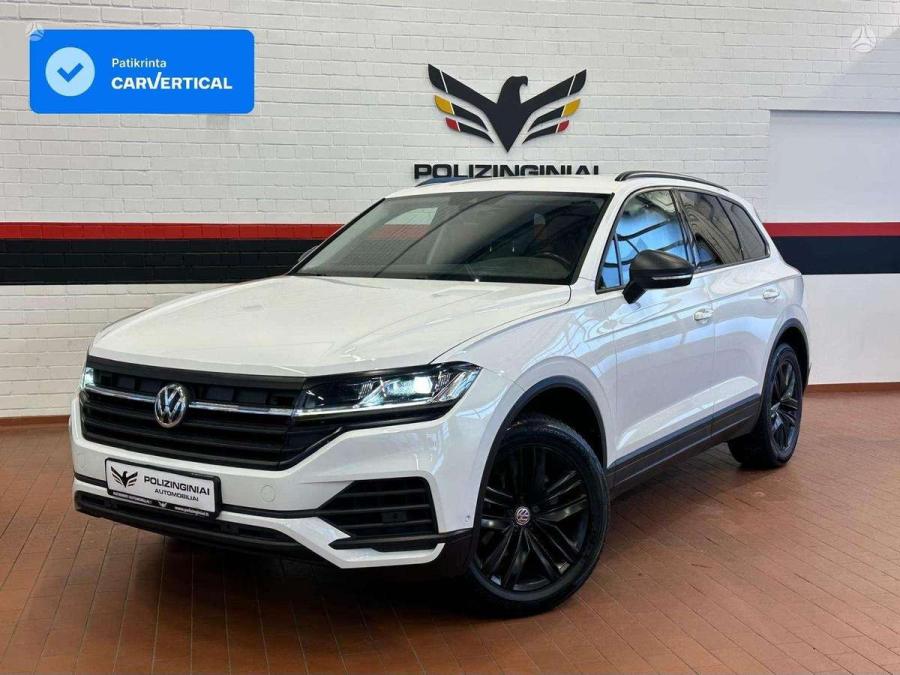 Balts Volkswagen Touareg 2020 Viļņa, ar dzinēja tilpumu 2.97 L un nobraukumu 132 tūkst. km par 32200 €, foto 1 vietnē AUTOMOTO.COM.LV