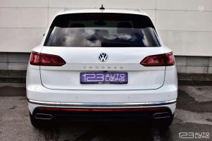 Balts Volkswagen Touareg 2020 Kretinga, ar dzinēja tilpumu 2.97 L un nobraukumu 223 tūkst. km par 32000 €, foto 9 vietnē AUTOMOTO.COM.LV