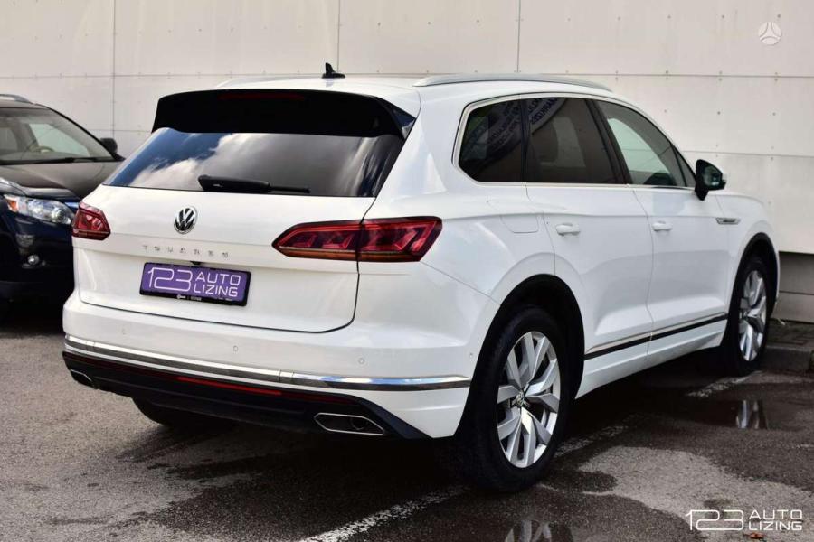 Balts Volkswagen Touareg 2020 Kretinga, ar dzinēja tilpumu 2.97 L un nobraukumu 223 tūkst. km par 32000 €, foto 10 vietnē AUTOMOTO.COM.LV
