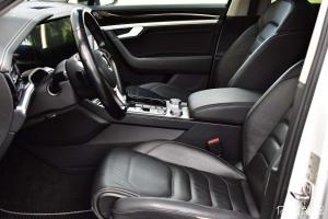 Balts Volkswagen Touareg 2020 Kretinga, ar dzinēja tilpumu 2.97 L un nobraukumu 223 tūkst. km par 32000 €, foto 14 vietnē AUTOMOTO.COM.LV