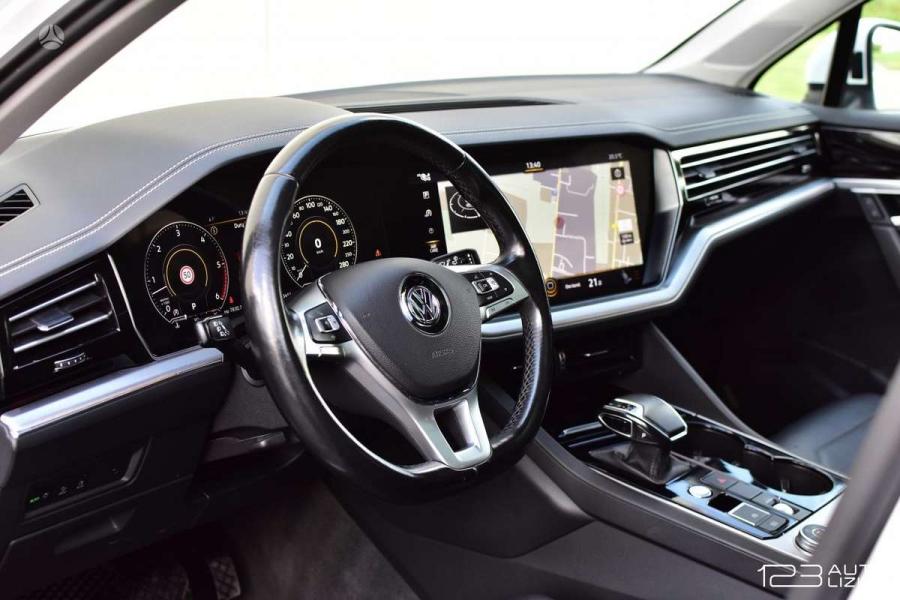 Balts Volkswagen Touareg 2020 Kretinga, ar dzinēja tilpumu 2.97 L un nobraukumu 223 tūkst. km par 32000 €, foto 27 vietnē AUTOMOTO.COM.LV