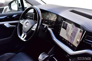 Balts Volkswagen Touareg 2020 Kretinga, ar dzinēja tilpumu 2.97 L un nobraukumu 223 tūkst. km par 32000 €, foto 31 vietnē AUTOMOTO.COM.LV