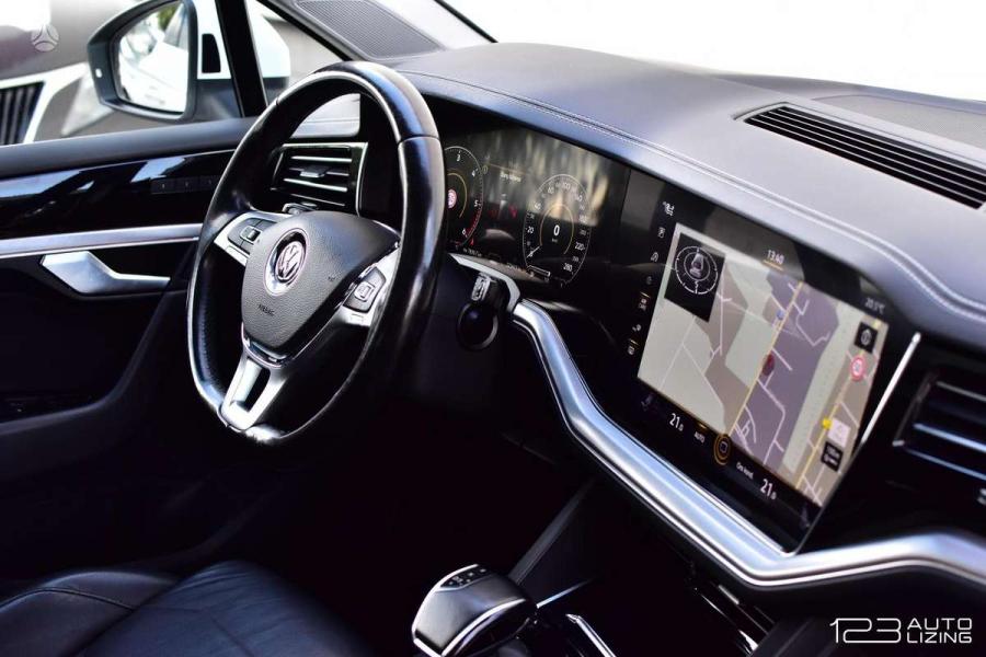 Balts Volkswagen Touareg 2020 Kretinga, ar dzinēja tilpumu 2.97 L un nobraukumu 223 tūkst. km par 32000 €, foto 31 vietnē AUTOMOTO.COM.LV