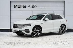 Balts Volkswagen Touareg 2021 Rīga, ar dzinēja tilpumu 3.00 L un nobraukumu 96 tūkst. km par 44578 €, foto  vietnē AUTOMOTO.COM.LV