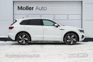 Balts Volkswagen Touareg 2021 Rīga, ar dzinēja tilpumu 3.00 L un nobraukumu 96 tūkst. km par 44578 €, foto 5 vietnē AUTOMOTO.COM.LV