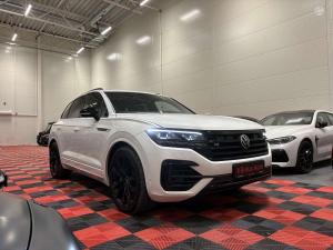 Balts Volkswagen Touareg 2021 Viļņa, ar dzinēja tilpumu 3.00 L un nobraukumu 108 tūkst. km par 46500 €, foto 4 vietnē AUTOMOTO.COM.LV