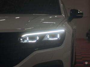 Balts Volkswagen Touareg 2021 Viļņa, ar dzinēja tilpumu 3.00 L un nobraukumu 108 tūkst. km par 46500 €, foto 9 vietnē AUTOMOTO.COM.LV