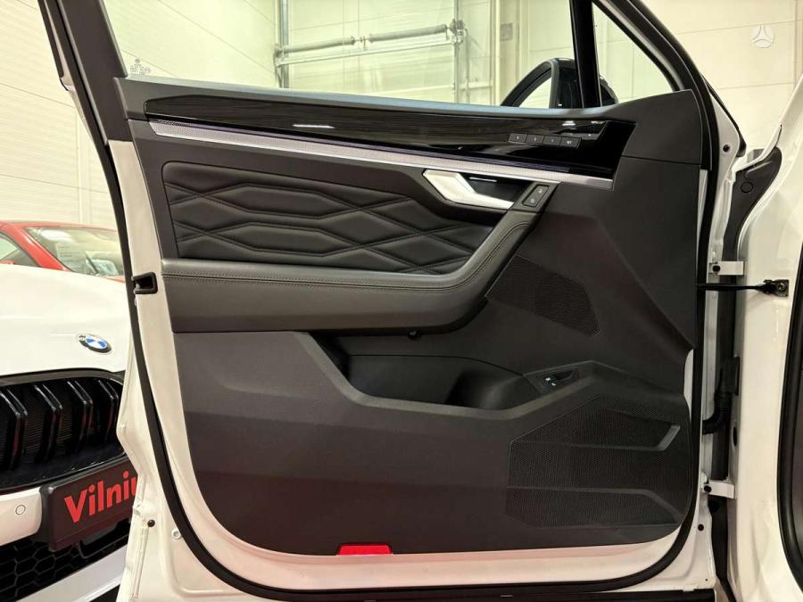 Balts Volkswagen Touareg 2021 Viļņa, ar dzinēja tilpumu 3.00 L un nobraukumu 108 tūkst. km par 46500 €, foto 15 vietnē AUTOMOTO.COM.LV