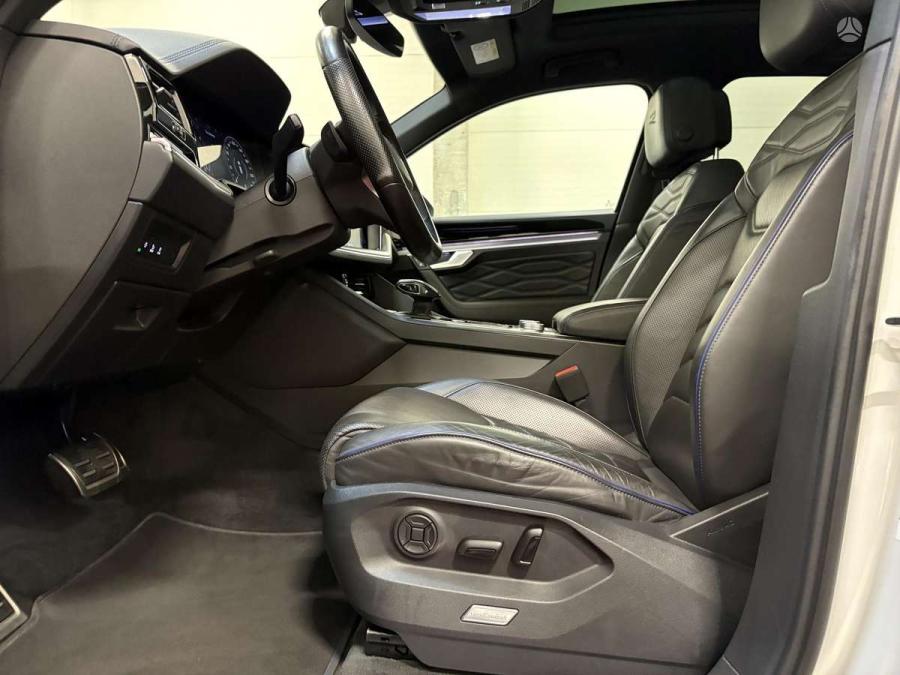 Balts Volkswagen Touareg 2021 Viļņa, ar dzinēja tilpumu 3.00 L un nobraukumu 108 tūkst. km par 46500 €, foto 19 vietnē AUTOMOTO.COM.LV