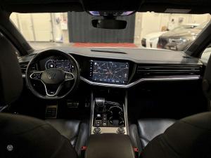 Balts Volkswagen Touareg 2021 Viļņa, ar dzinēja tilpumu 3.00 L un nobraukumu 108 tūkst. km par 46500 €, foto 22 vietnē AUTOMOTO.COM.LV