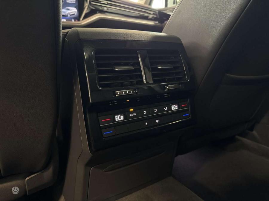 Balts Volkswagen Touareg 2021 Viļņa, ar dzinēja tilpumu 3.00 L un nobraukumu 207 tūkst. km par 28333 €, foto 16 vietnē AUTOMOTO.COM.LV