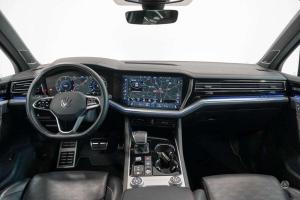 Balts Volkswagen Touareg 2023 Viļņa, ar dzinēja tilpumu 3.00 L un nobraukumu 135 tūkst. km par 45250 €, foto 9 vietnē AUTOMOTO.COM.LV