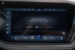 Balts Volkswagen Touareg 2023 Viļņa, ar dzinēja tilpumu 3.00 L un nobraukumu 135 tūkst. km par 45250 €, foto 18 vietnē AUTOMOTO.COM.LV