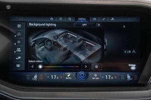 Balts Volkswagen Touareg 2023 Viļņa, ar dzinēja tilpumu 3.00 L un nobraukumu 135 tūkst. km par 45250 €, foto 19 vietnē AUTOMOTO.COM.LV