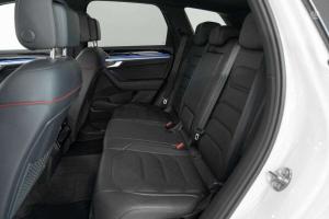 Balts Volkswagen Touareg 2023 Viļņa, ar dzinēja tilpumu 3.00 L un nobraukumu 135 tūkst. km par 45250 €, foto 29 vietnē AUTOMOTO.COM.LV