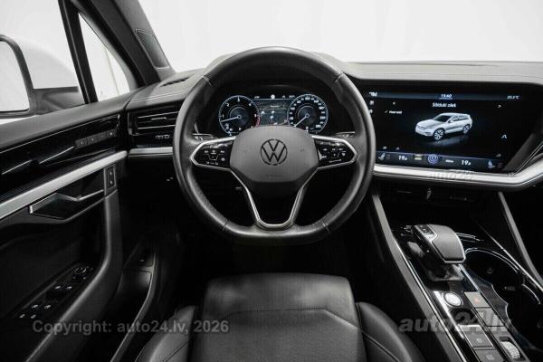 Balts Volkswagen Touareg 2023 Tallina, ar dzinēja tilpumu 3.00 L un nobraukumu 150 tūkst. km par 38900 €, foto 10 vietnē AUTOMOTO.COM.LV