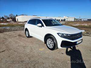 Balts Volkswagen Touareg 2024 Tallina, ar dzinēja tilpumu 3.00 L un nobraukumu 80 tūkst. km par 59000 €, foto 3 vietnē AUTOMOTO.COM.LV