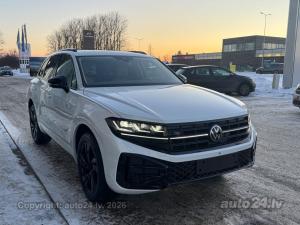 White Volkswagen Touareg 2026 in Viljandi, with an engine capacity of 3.00 L and mileage of 1 thousand km for 79890 €, photo 7 on AUTOMOTO.COM.LV
