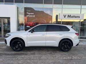 White Volkswagen Touareg 2026 in Viljandi, with an engine capacity of 3.00 L and mileage of 1 thousand km for 79890 €, photo 9 on AUTOMOTO.COM.LV