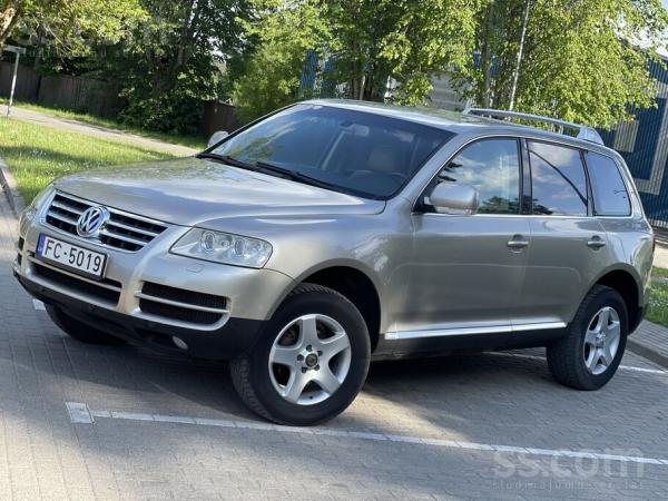 Dzeltens Volkswagen Touareg 2005 Jūrmala, ar dzinēja tilpumu 2.50 L un nobraukumu 0 tūkst. km par 2850 €, foto 10 vietnē AUTOMOTO.COM.LV