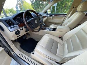 Dzeltens Volkswagen Touareg 2005 Jūrmala, ar dzinēja tilpumu 2.50 L un nobraukumu 0 tūkst. km par 2850 €, foto 19 vietnē AUTOMOTO.COM.LV