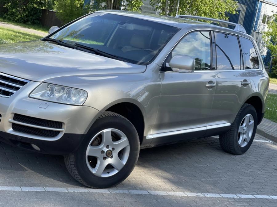 Dzeltens Volkswagen Touareg 2005 Rīga, ar dzinēja tilpumu 2.50 L un nobraukumu 260 tūkst. km par 2850 €, foto 11 vietnē AUTOMOTO.COM.LV