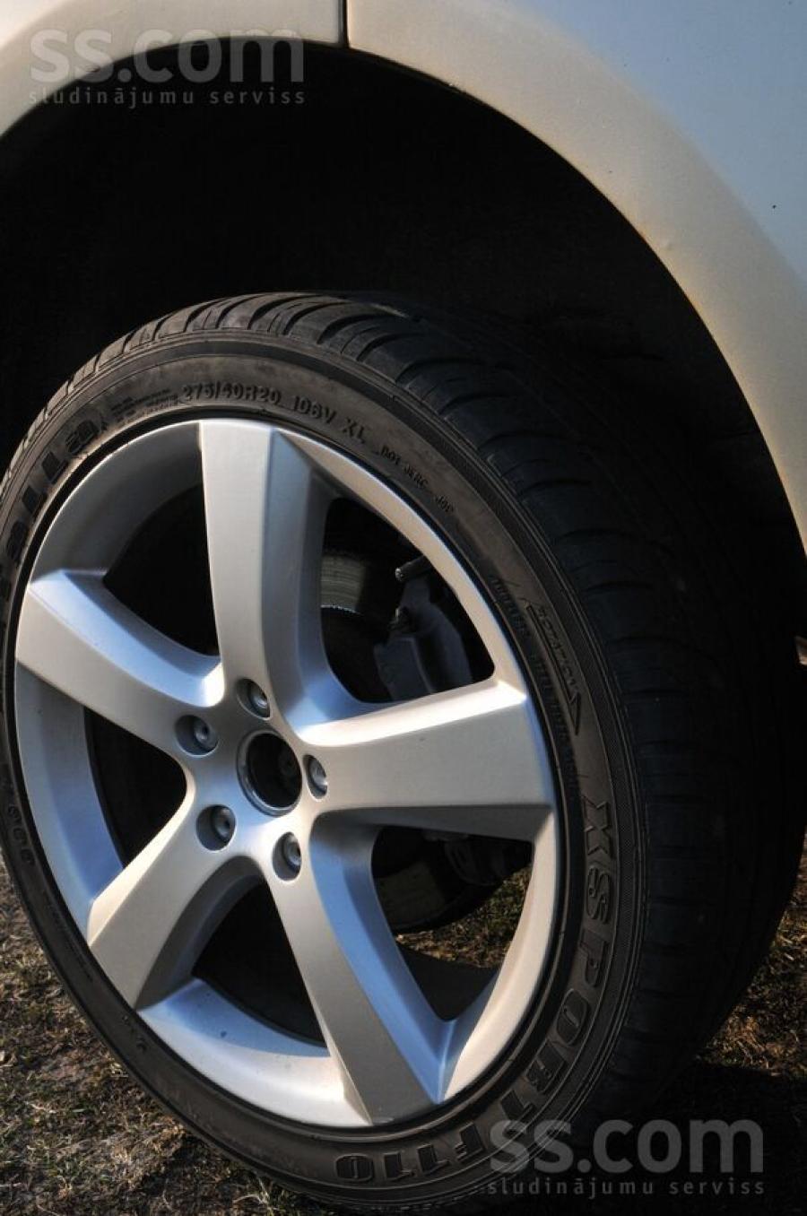 Dzeltens Volkswagen Touareg 2006 Rīga, ar dzinēja tilpumu 3.00 L un nobraukumu 300 tūkst. km par 3500 €, foto 4 vietnē AUTOMOTO.COM.LV