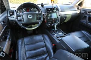 Dzeltens Volkswagen Touareg 2006 Rīga, ar dzinēja tilpumu 3.00 L un nobraukumu 300 tūkst. km par 3500 €, foto 6 vietnē AUTOMOTO.COM.LV