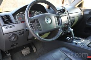 Dzeltens Volkswagen Touareg 2006 Rīga, ar dzinēja tilpumu 3.00 L un nobraukumu 300 tūkst. km par 3500 €, foto 8 vietnē AUTOMOTO.COM.LV