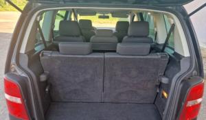 Melns Volkswagen Touran 2004 Rīga, ar dzinēja tilpumu 2.00 L un nobraukumu 244 tūkst. km par 3200 €, foto 3 vietnē AUTOMOTO.COM.LV