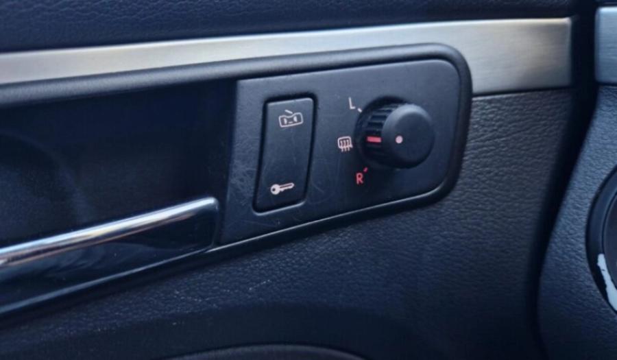 Melns Volkswagen Touran 2004 Rīga, ar dzinēja tilpumu 2.00 L un nobraukumu 244 tūkst. km par 3200 €, foto 7 vietnē AUTOMOTO.COM.LV