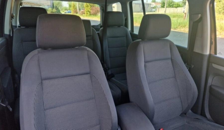 Melns Volkswagen Touran 2004 Rīga, ar dzinēja tilpumu 2.00 L un nobraukumu 244 tūkst. km par 3200 €, foto 10 vietnē AUTOMOTO.COM.LV