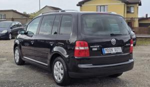 Melns Volkswagen Touran 2004 Rīga, ar dzinēja tilpumu 2.00 L un nobraukumu 244 tūkst. km par 3200 €, foto 19 vietnē AUTOMOTO.COM.LV
