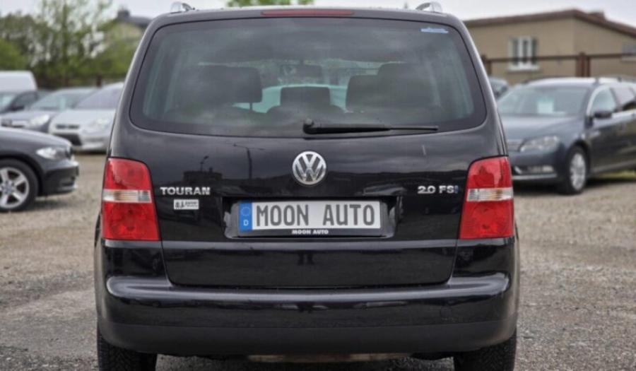 Melns Volkswagen Touran 2004 Rīga, ar dzinēja tilpumu 2.00 L un nobraukumu 244 tūkst. km par 3200 €, foto 20 vietnē AUTOMOTO.COM.LV