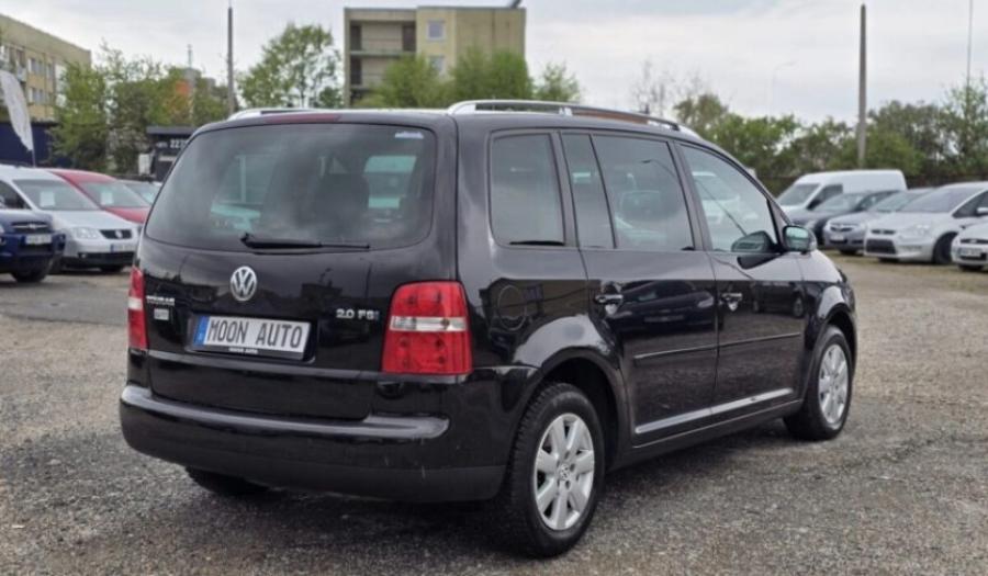 Melns Volkswagen Touran 2004 Rīga, ar dzinēja tilpumu 2.00 L un nobraukumu 244 tūkst. km par 3200 €, foto 21 vietnē AUTOMOTO.COM.LV