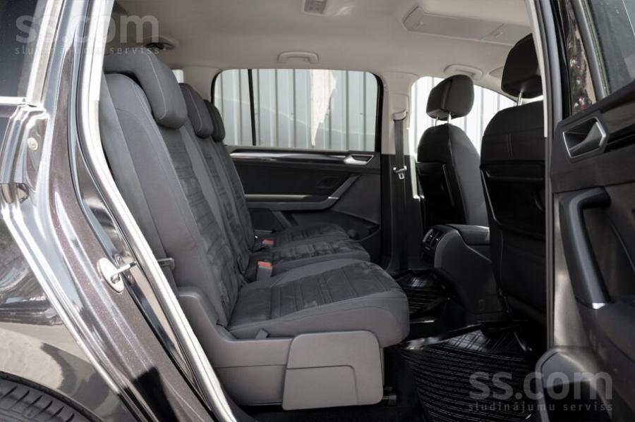 Melns Volkswagen Touran 2016 Talsi, ar dzinēja tilpumu 1.60 L un nobraukumu 265 tūkst. km par 7990 €, foto 12 vietnē AUTOMOTO.COM.LV