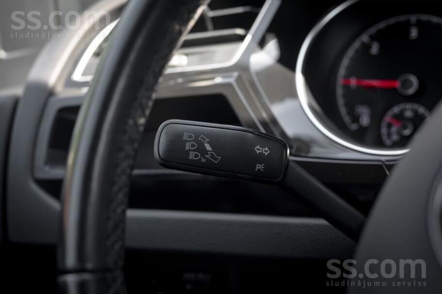 Melns Volkswagen Touran 2016 Talsi, ar dzinēja tilpumu 1.60 L un nobraukumu 265 tūkst. km par 7990 €, foto 16 vietnē AUTOMOTO.COM.LV
