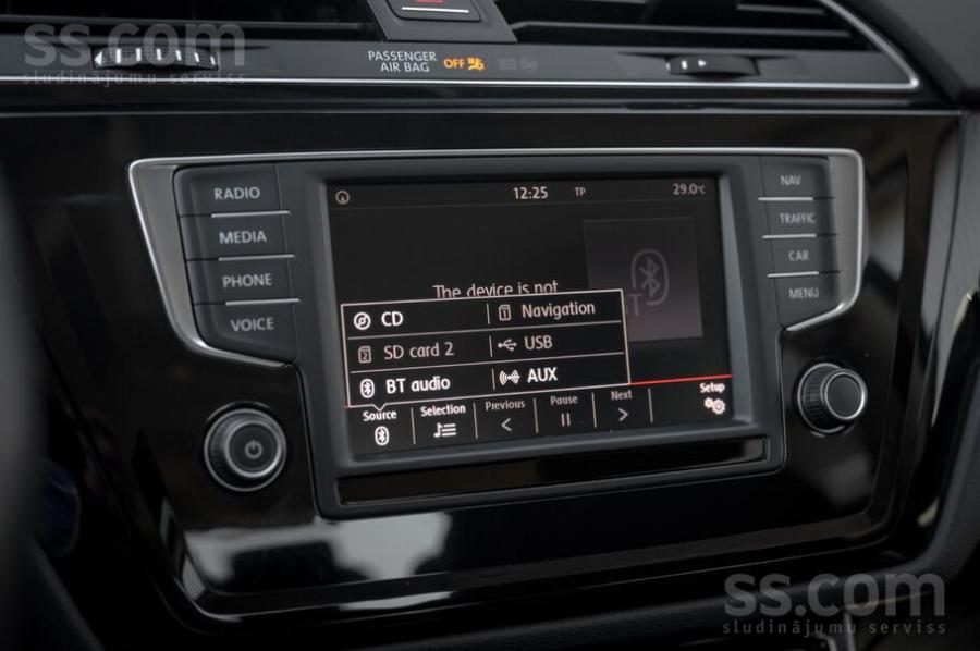 Melns Volkswagen Touran 2016 Talsi, ar dzinēja tilpumu 1.60 L un nobraukumu 265 tūkst. km par 7990 €, foto 21 vietnē AUTOMOTO.COM.LV