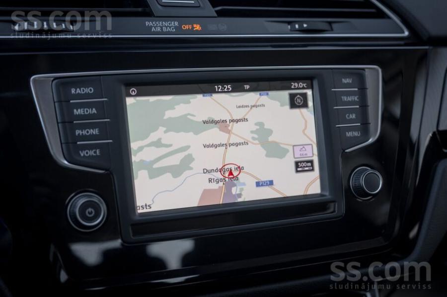 Melns Volkswagen Touran 2016 Talsi, ar dzinēja tilpumu 1.60 L un nobraukumu 265 tūkst. km par 7990 €, foto 22 vietnē AUTOMOTO.COM.LV