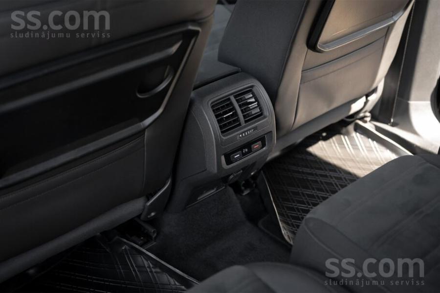 Melns Volkswagen Touran 2016 Talsi, ar dzinēja tilpumu 1.60 L un nobraukumu 265 tūkst. km par 7990 €, foto 26 vietnē AUTOMOTO.COM.LV