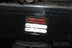 Melns Volkswagen Touran 2003 Bauska, ar dzinēja tilpumu 2.00 L un nobraukumu 378 tūkst. km par 2200 €, foto 26 vietnē AUTOMOTO.COM.LV