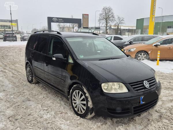 Black Volkswagen Touran 2003 in Siauliai, with an engine capacity of 1.90 L and mileage of 320 thousand km for 700 €, photo 2 on AUTOMOTO.COM.LV