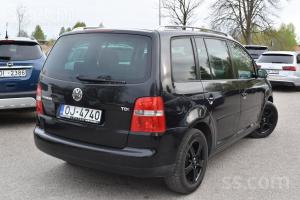 Black Volkswagen Touran 2003 in Kuldiga, with an engine capacity of 1.90 L and mileage of 0 thousand km for 3350 €, photo 3 on AUTOMOTO.COM.LV