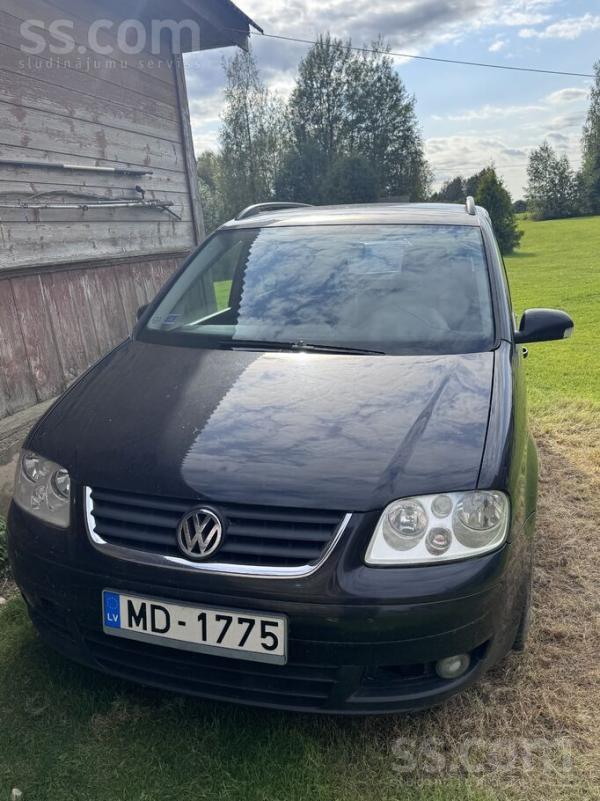 Melns Volkswagen Touran 2003 Rīga, ar dzinēja tilpumu 1.90 L un nobraukumu 336 tūkst. km par 1200 €, foto 2 vietnē AUTOMOTO.COM.LV