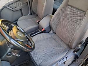 Melns Volkswagen Touran 2003 Saldus, ar dzinēja tilpumu 1.90 L un nobraukumu 248 tūkst. km par 2950 €, foto 14 vietnē AUTOMOTO.COM.LV