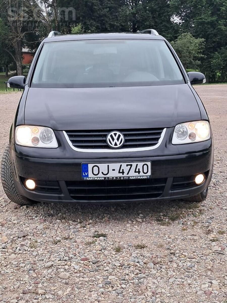 Melns Volkswagen Touran 2003 Saldus, ar dzinēja tilpumu 1.90 L un nobraukumu 248 tūkst. km par 2950 €, foto 8 vietnē AUTOMOTO.COM.LV