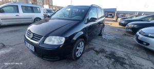 Melns Volkswagen Touran 2004 Kėdainiai, ar dzinēja tilpumu 1.90 L un nobraukumu 349 tūkst. km par 799 €, foto 4 vietnē AUTOMOTO.COM.LV